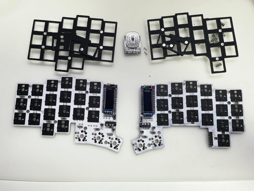 Keyball44キットを組み立てました。 – no theme.